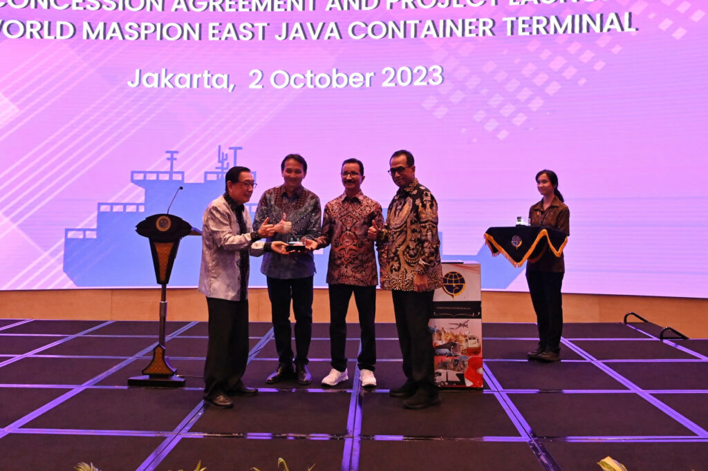 DP World Partners Up With Maspion Group For New Container Terminal In East Java | Port news ...