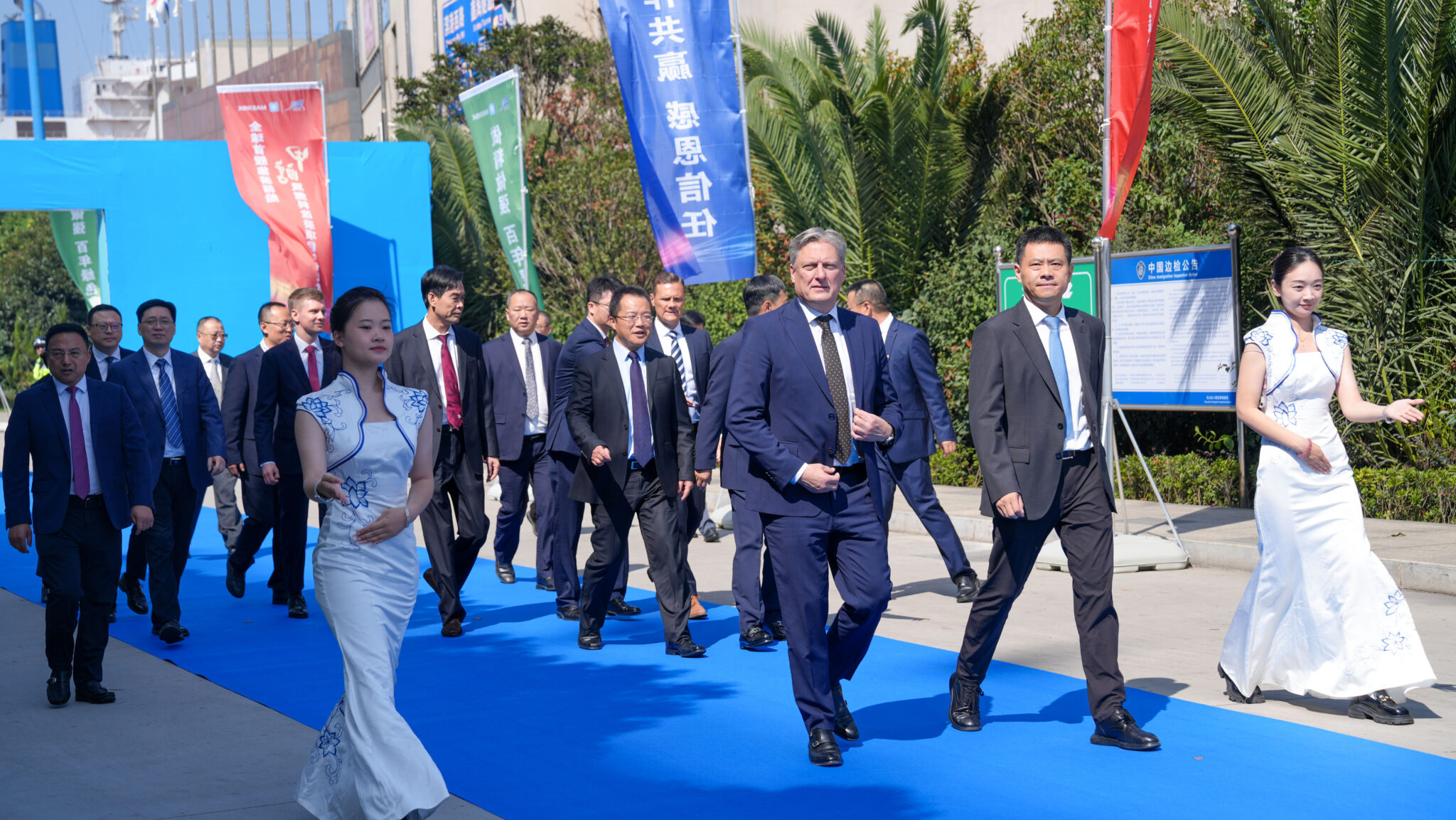 Maersk to pioneer first methanol retrofit for container ship at ...