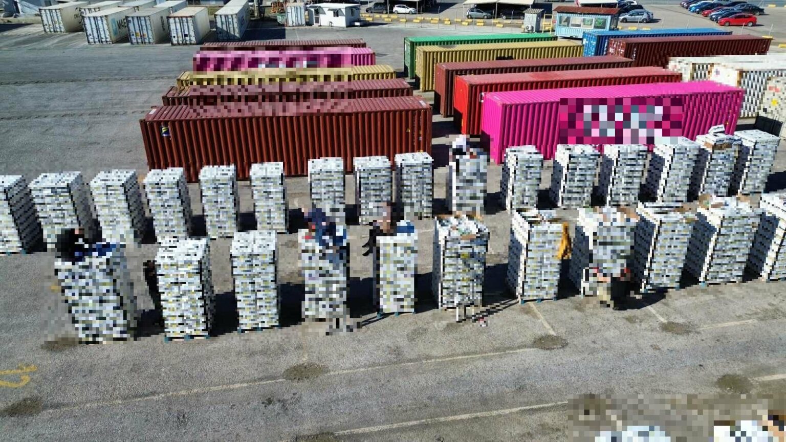 Seizure of 91 kg of cocaine in banana container worth €4 million at ...