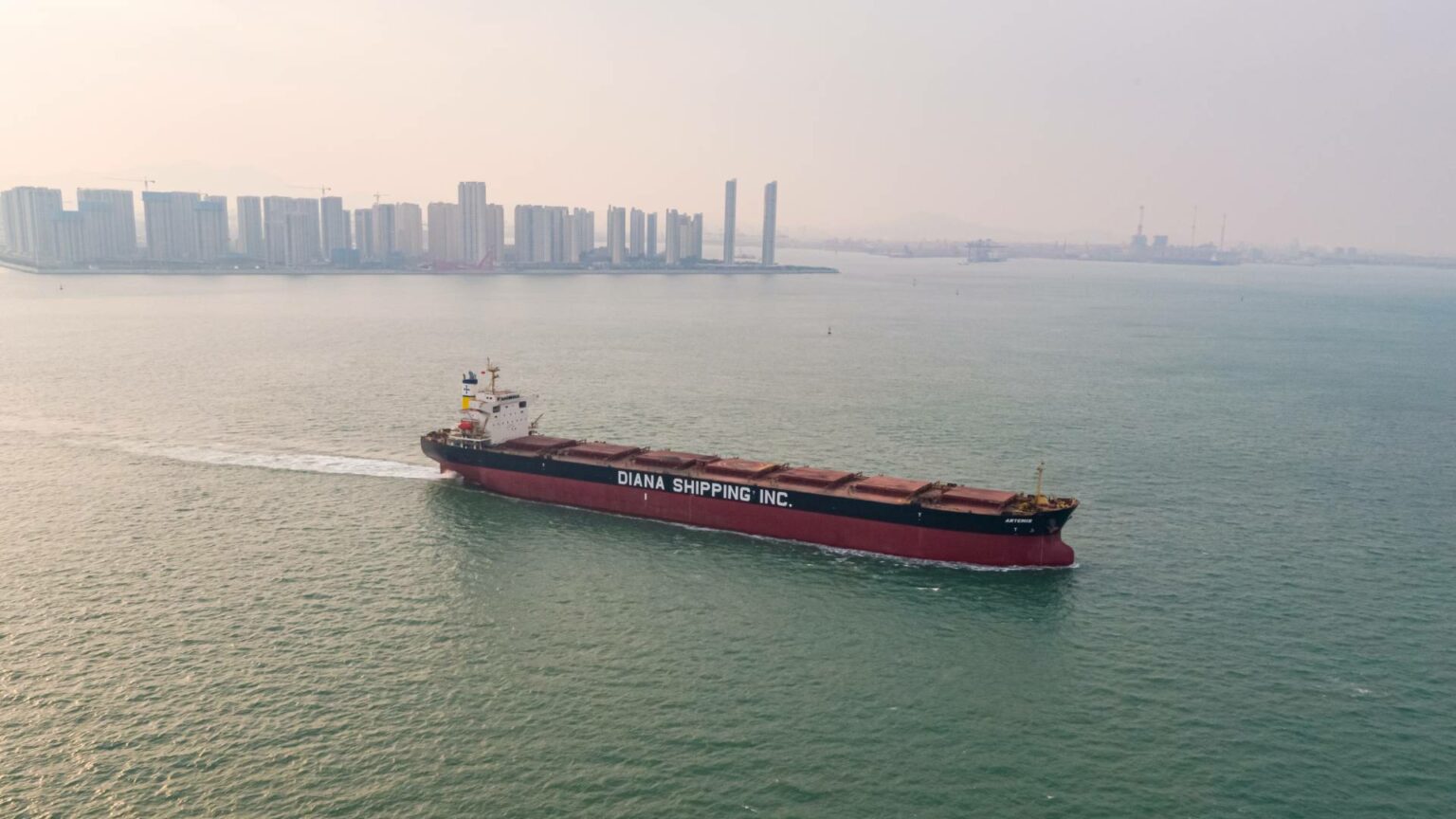Diana Shipping Offloads Veteran Panamax Bulker | Shipsale news ...