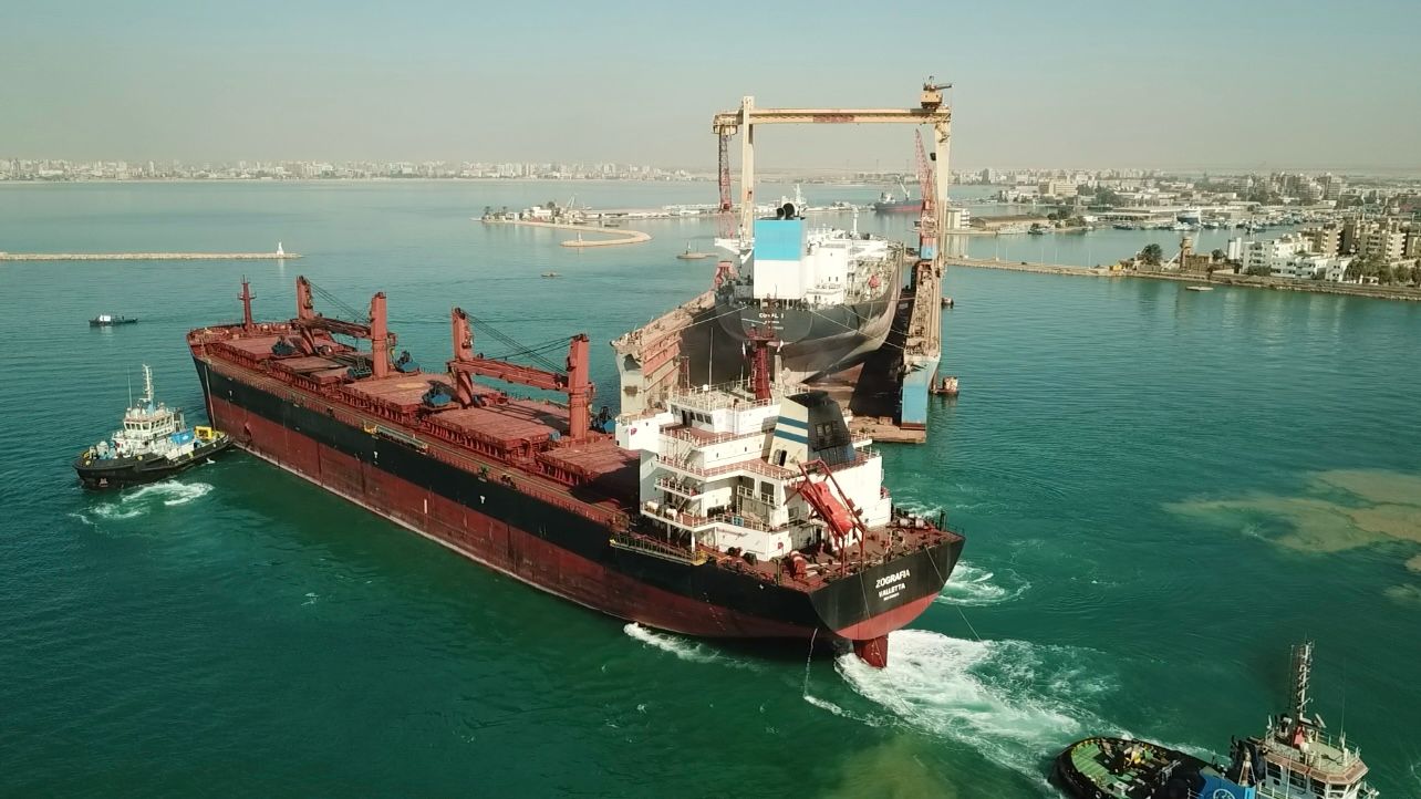 Suez Canal repairing Greek ship Zografia attacked in Red Sea | Dry bulk ...