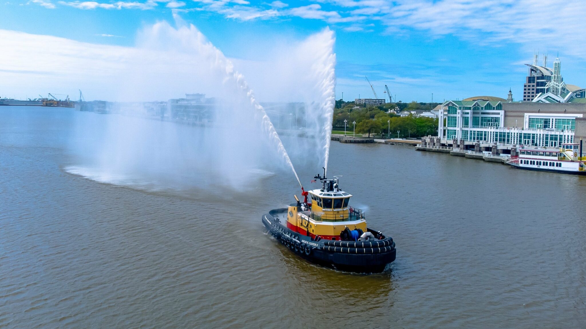 Crescent Towing Adds Newbuild Tug To Port of Savannah - Video ...