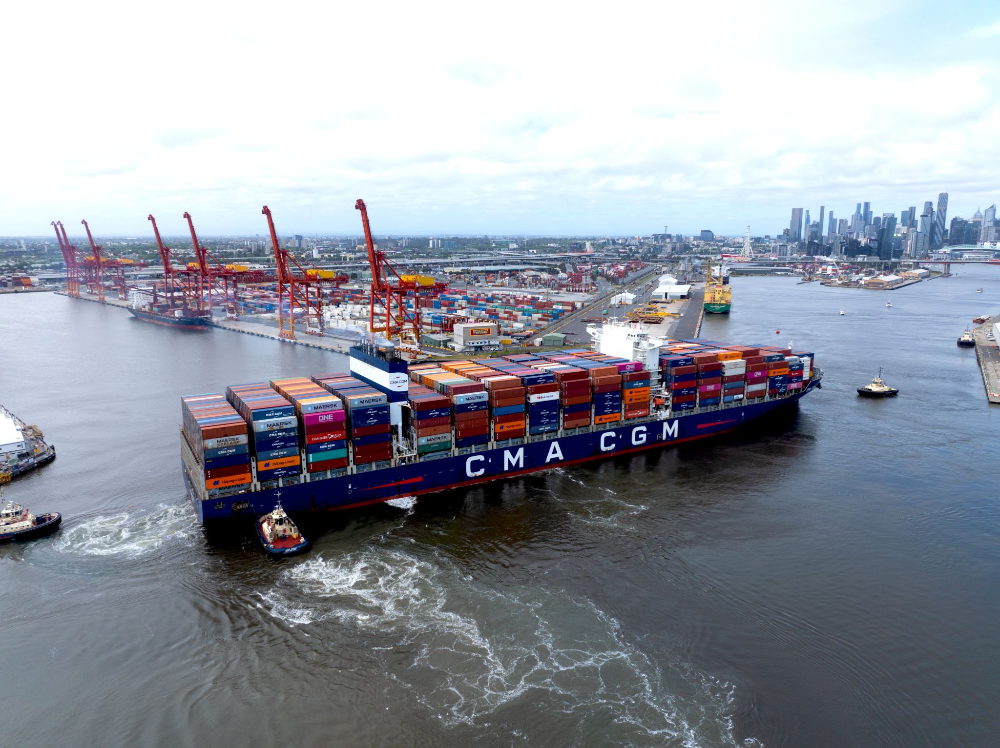 Big ship CMA CGM Volga breaks record at Melbourne’s Patrick Terminals ...