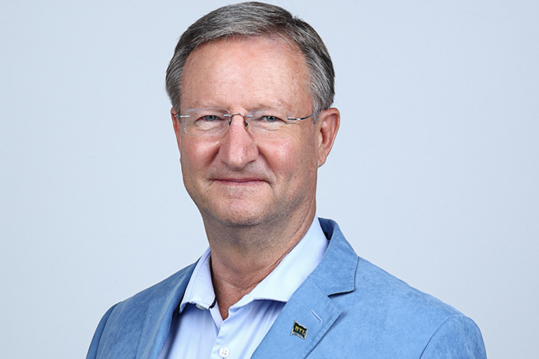 Bengal Tiger Line’s chief executive Bill Smart retires | Shipping ...