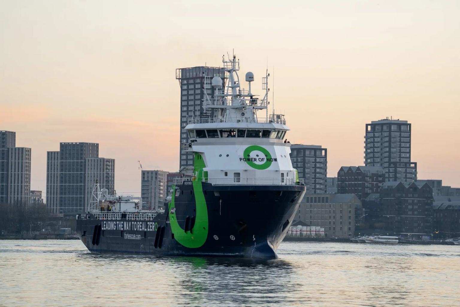 Ammonia-Fuelled Fortescue Green Pioneer Arrived to London ...