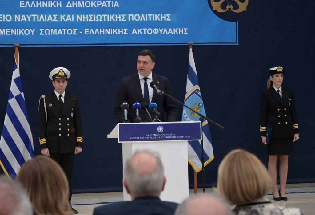 Greece to deploy navy ships off Libya to curb migrant flows | Hellenic ...