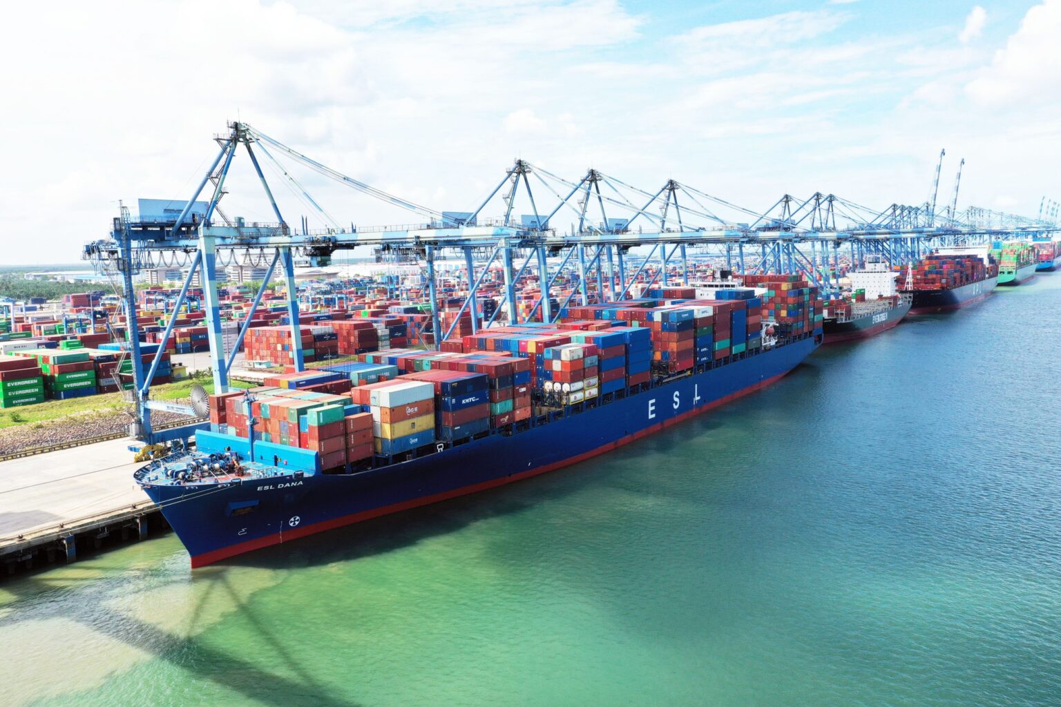 World Shipping Council Gets Emirates Shipping Line As Member ...